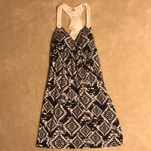 Pink Republic | Dresses | Nwt Pink Republic Aztec Tribal Print Dress ...